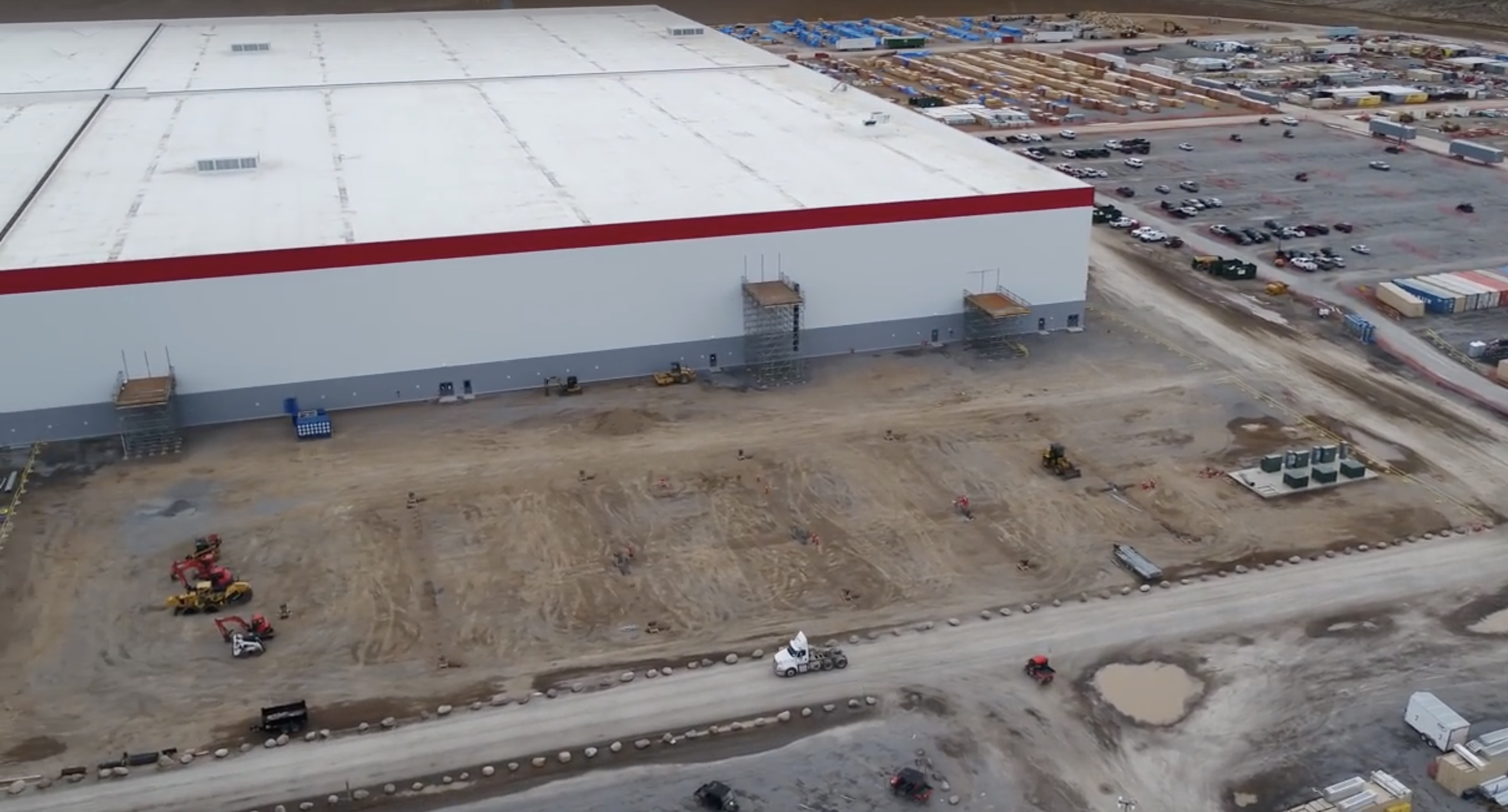 New Tesla Gigafactory 1 flyover shows new section underway, parking lot ...