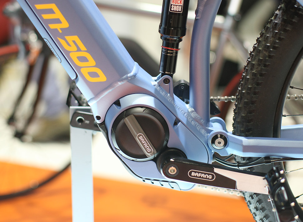 Electric bicycle hub motors vs mid-drive motors: Which should be on ...