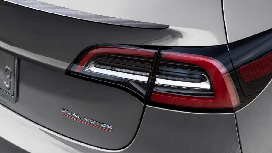 Tesla Model 3 is finally getting a badge: Dual Motor and underlined for ...