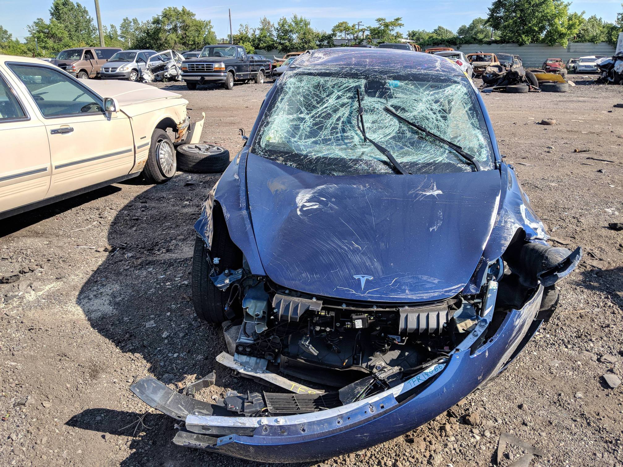 First Tesla Model 3 rollover crash: 'only minor injuries, car performed ...