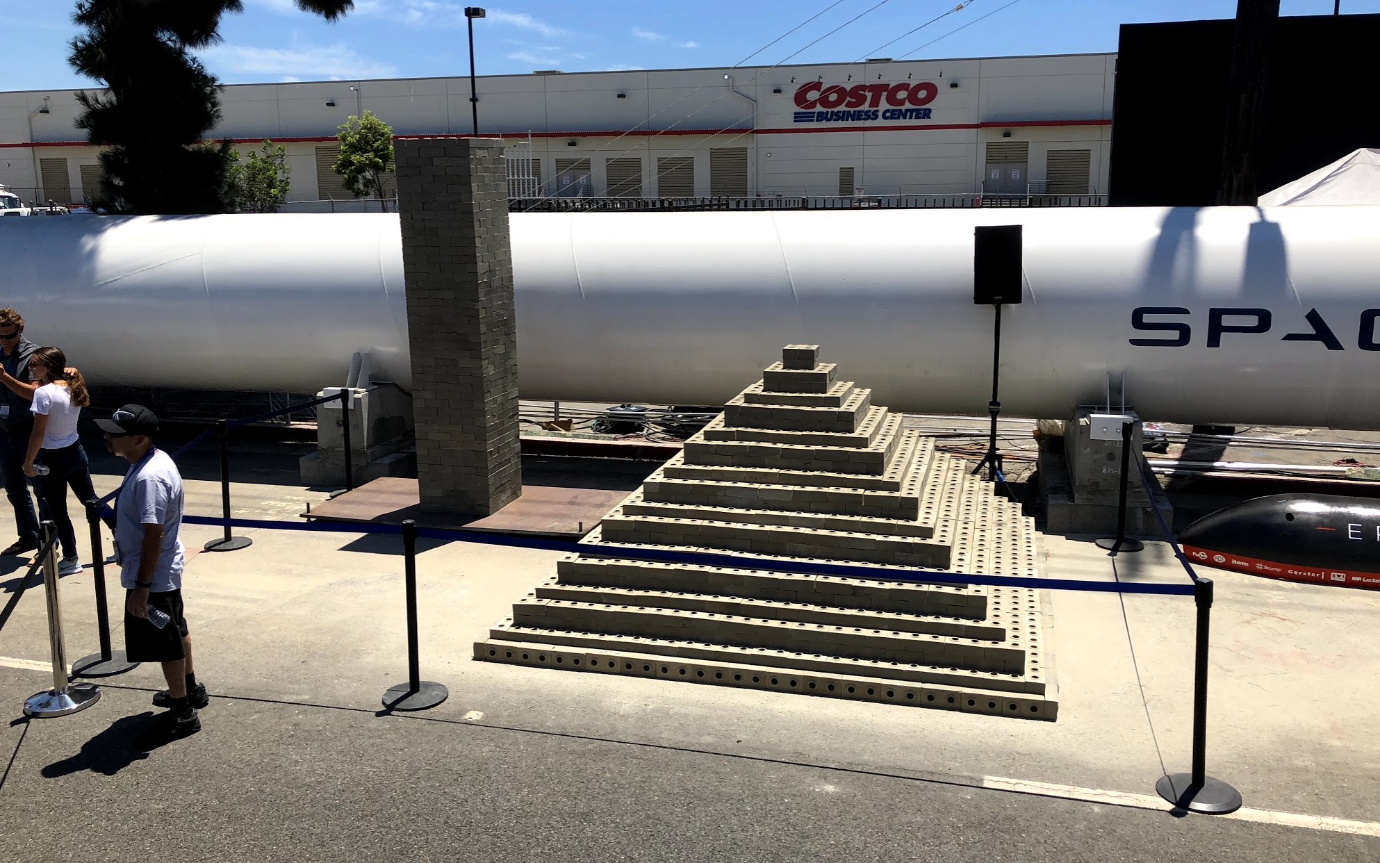 Elon Musk's Boring Company is launching DIY watchtowers with bricks ...