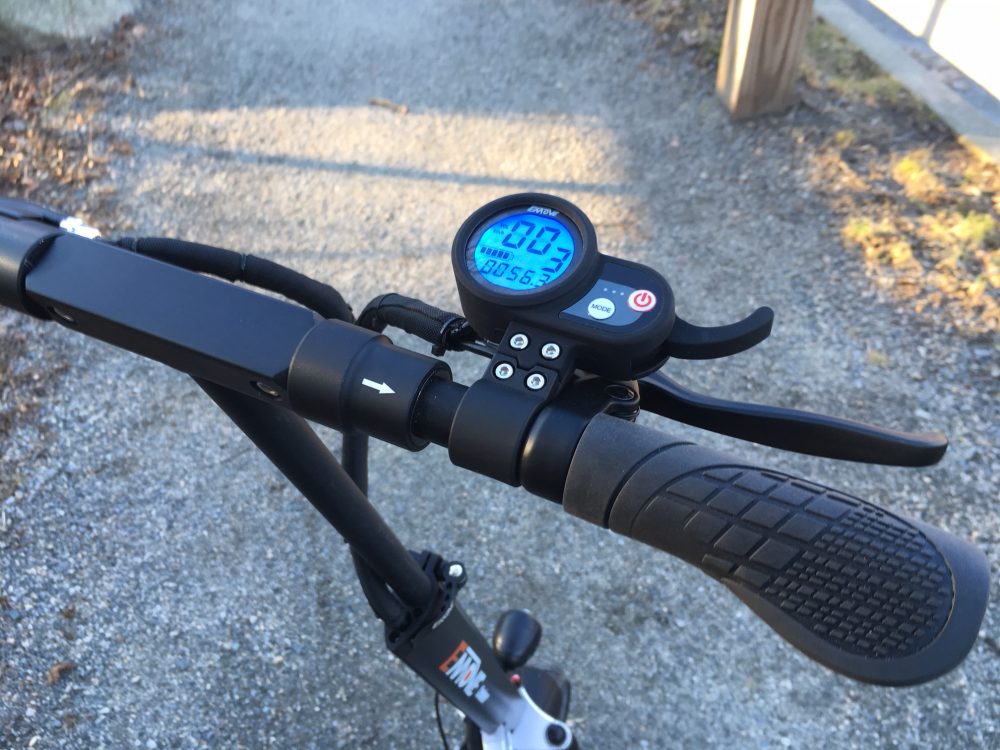 EMove electric scooter review: 50 miles of range and 25 MPH? Yes please!