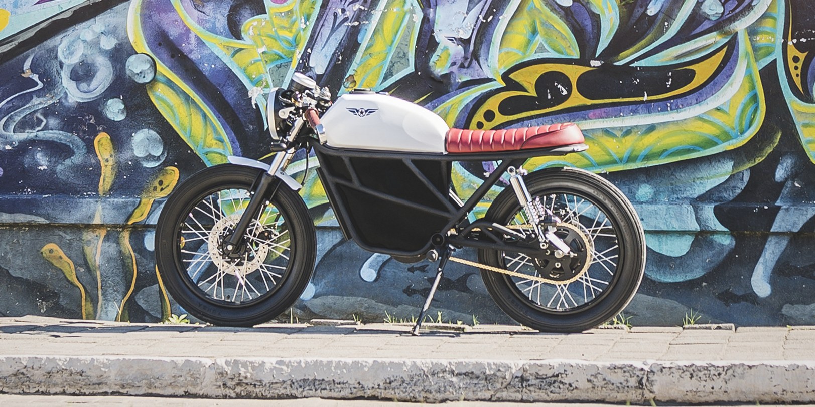 Fly Free's Smart Old promises 50 mph, 100 mile range and affordable price