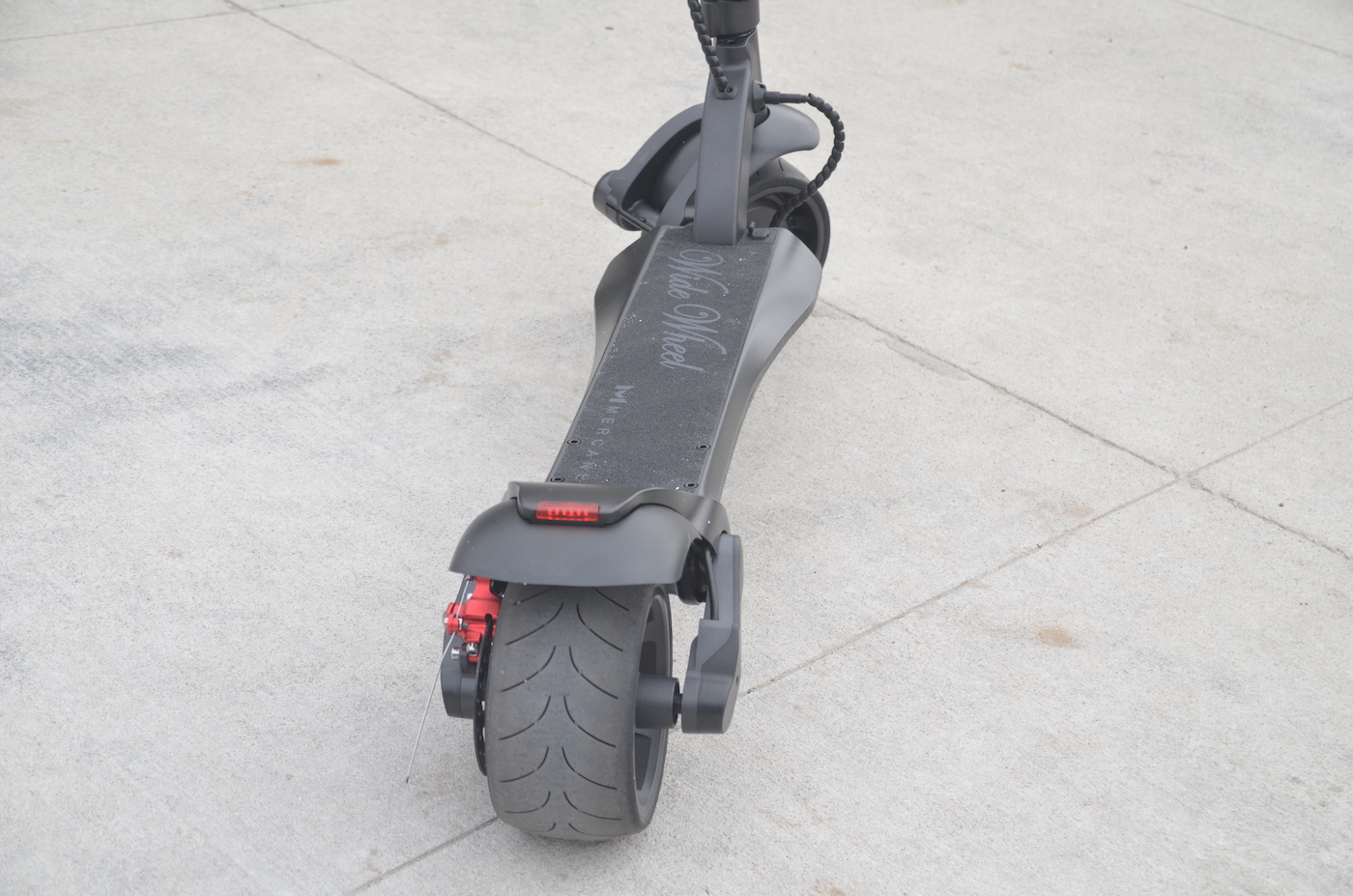 Review: FluidFreeRide's Mercane WideWheel electric scooter is ...
