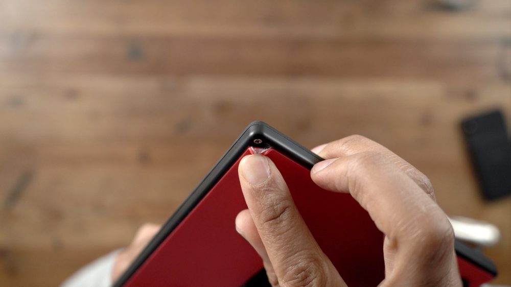 Jeda Wireless Pad for Tesla Model 3 review - wireless charging with ...