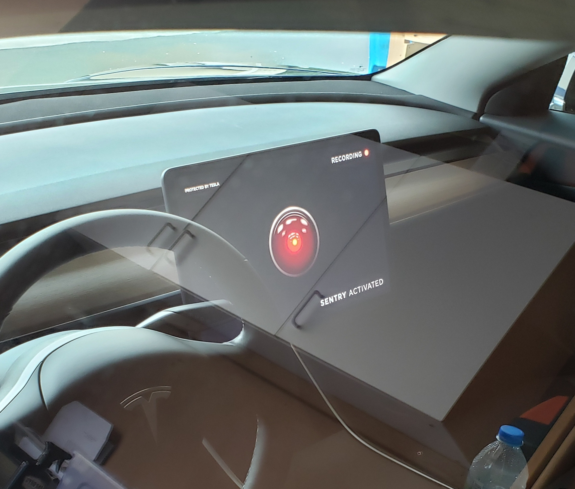 First look at Tesla's Sentry Mode - Electrek