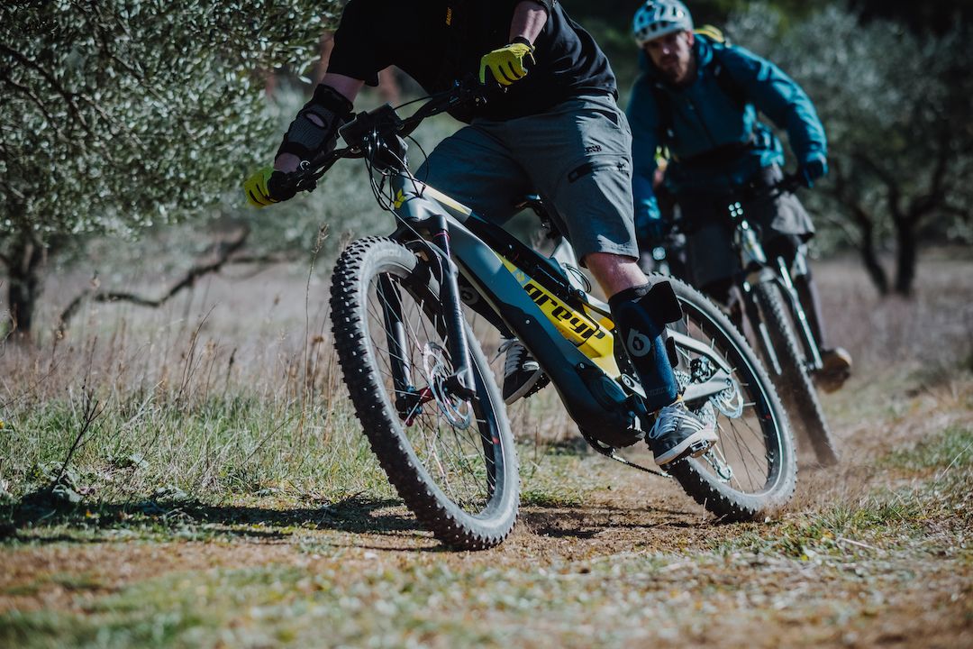 Greyp G6 electric bike unveiled with 100 km range, sensors, cameras ...