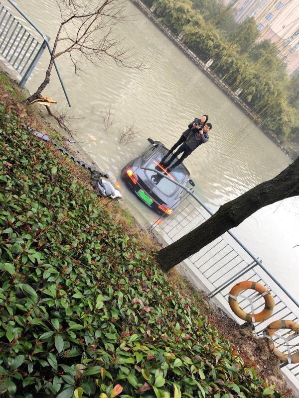 Tesla crashes into river, owner claims it accelerated on its own | Electrek