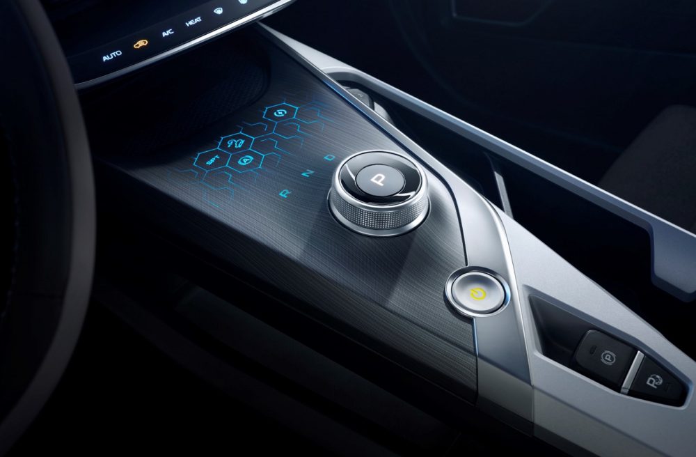 Geely launches new global all-electric brand Geometry, unveils a ...