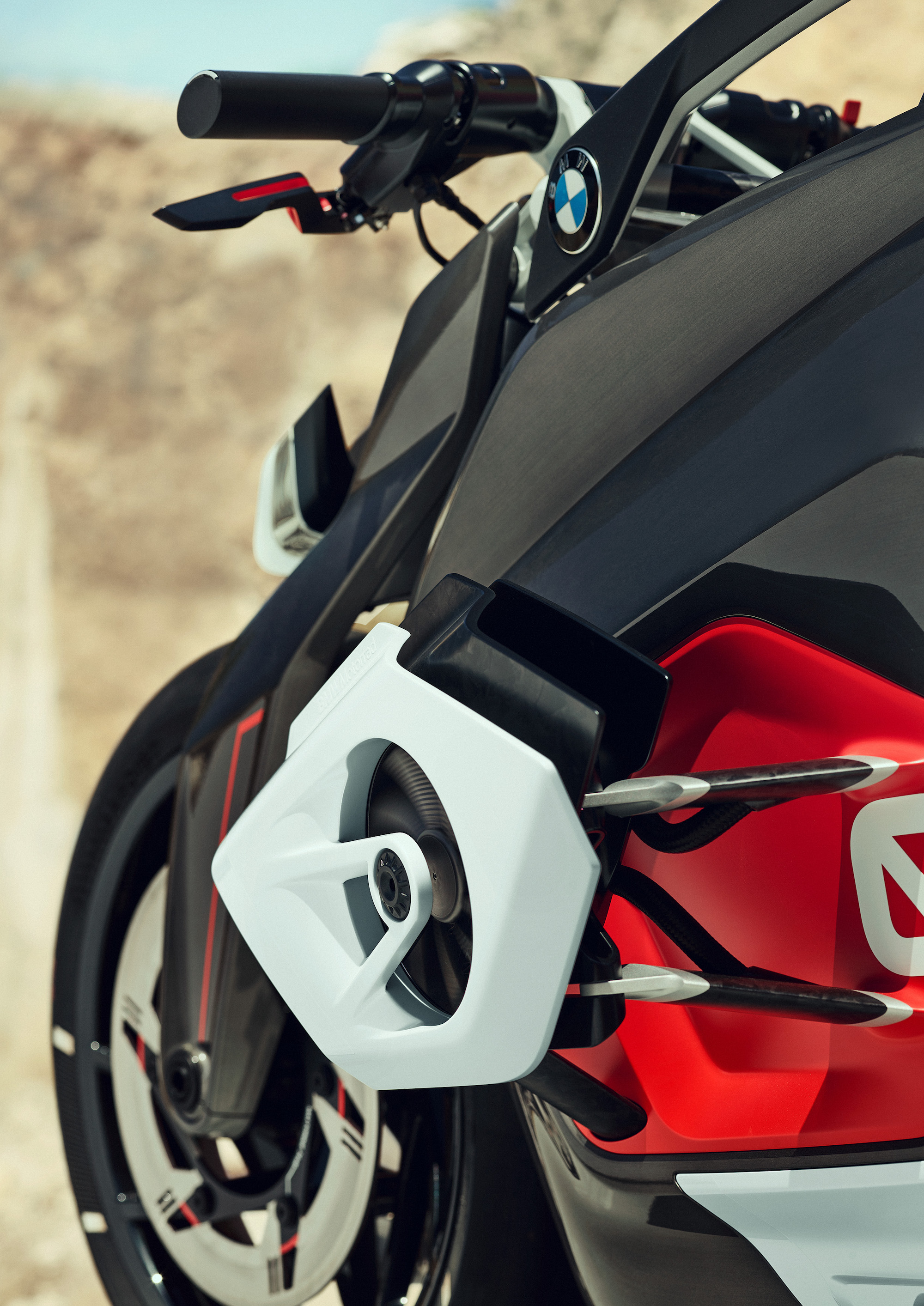 Remember that crazy BMW concept electric motorcycle? New filings show ...