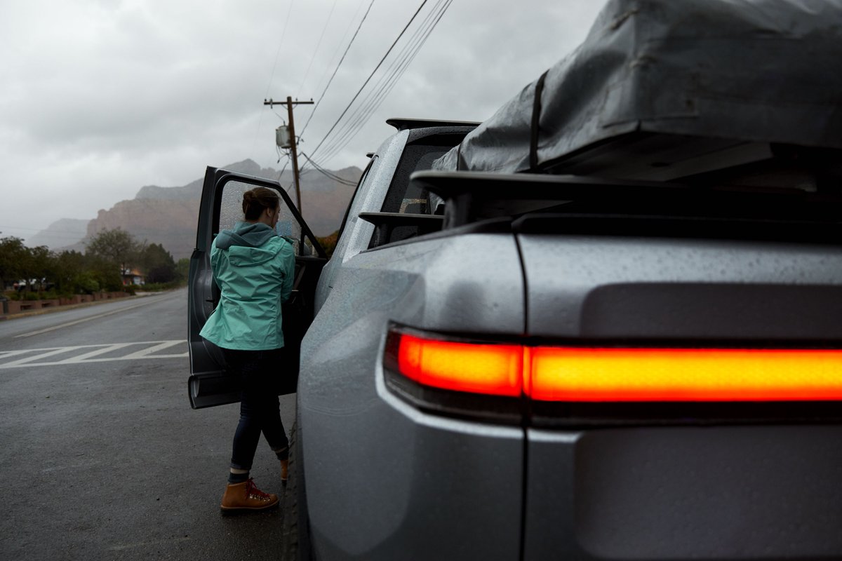 Rivian showcases R1T electric pickup truck as a camper - Electrek