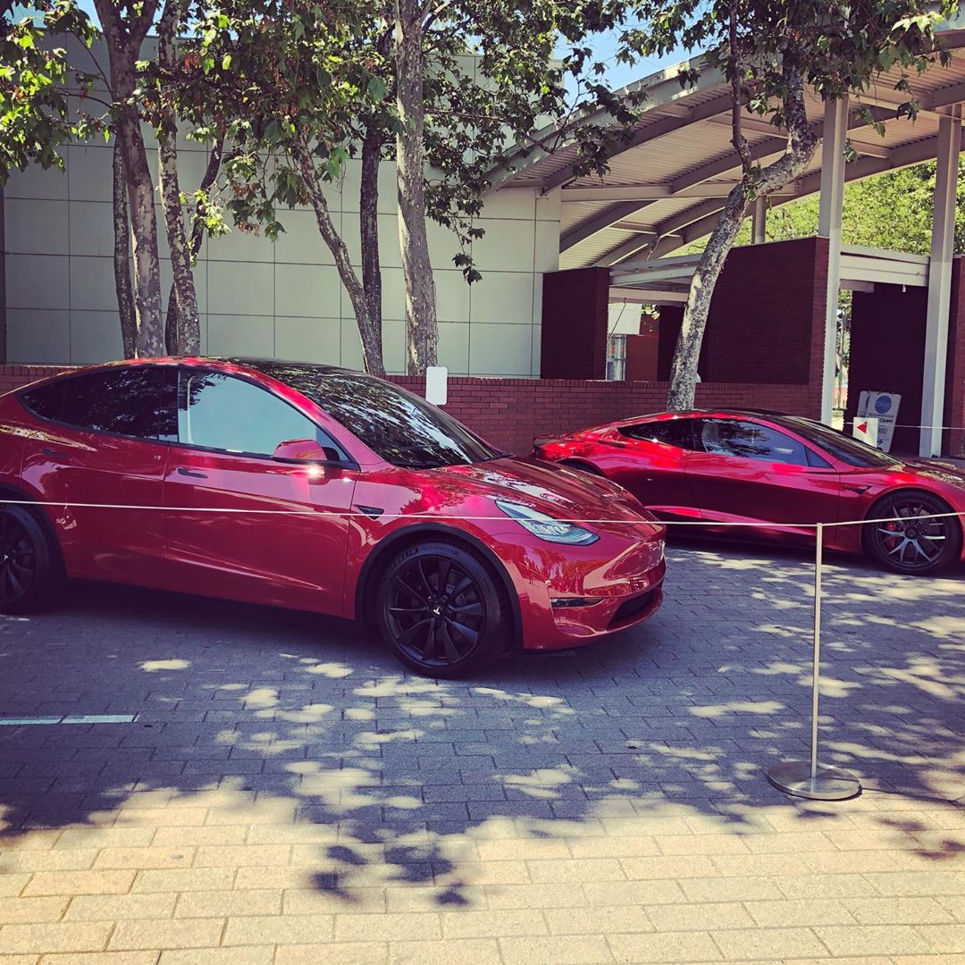 Tesla showcases Roadster, Model Y, and Tesla Semi prototypes at ...