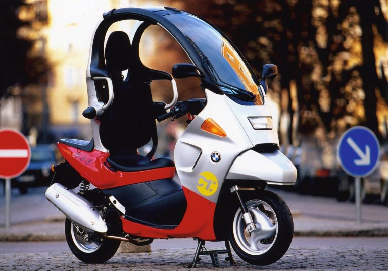 BMW C Evolution electric scooter could be getting a roof and passenger ...