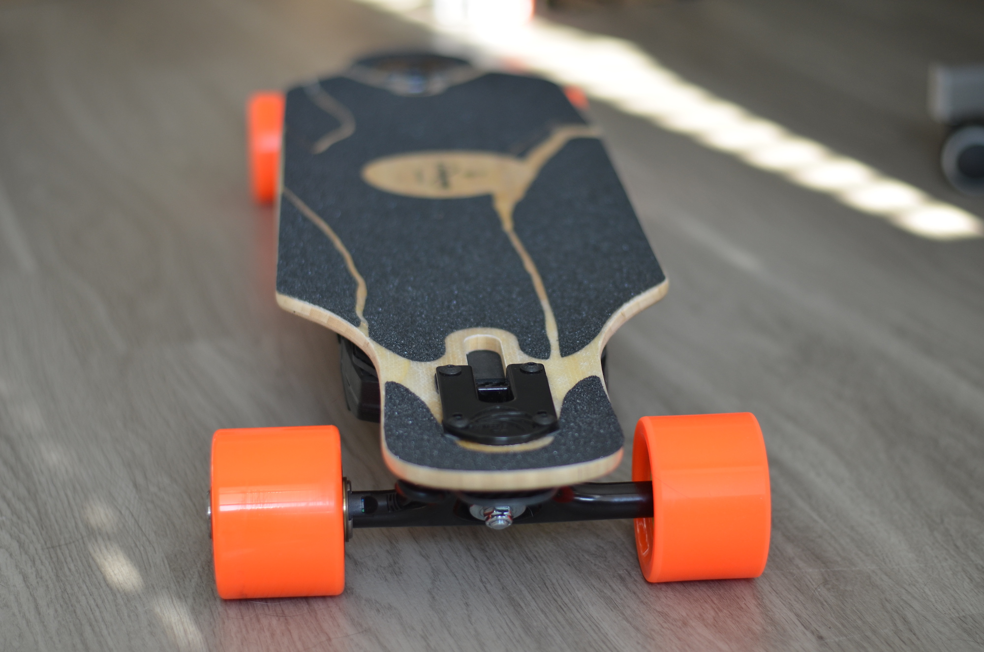 First Ride: Unlimited and Loaded roll out a fun new electric skateboard ...