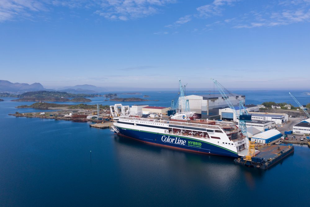 World's largest plug-in hybrid ship hits water with equivalent of 50 ...