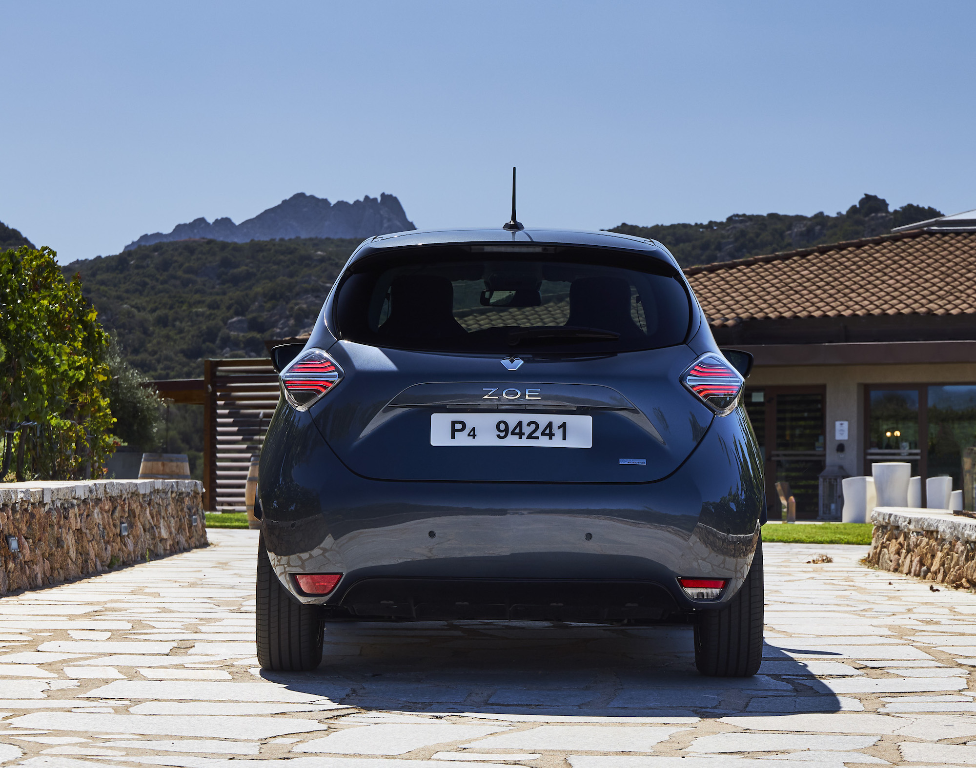 New Renault ZOE test drive: Europe's best little EV just got even better