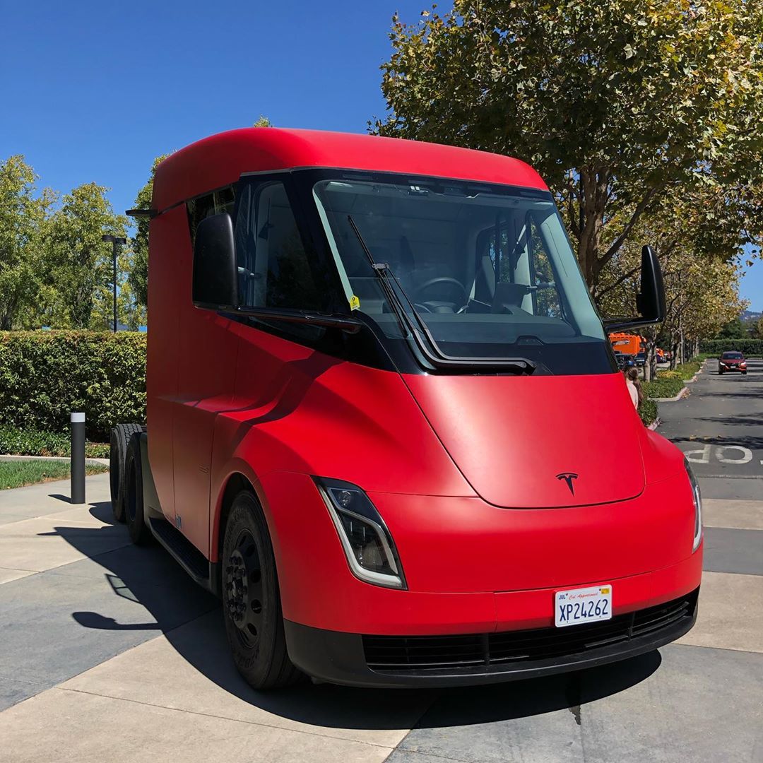 Tesla Semi prototype spotted at Pixar's headquarters - Electrek
