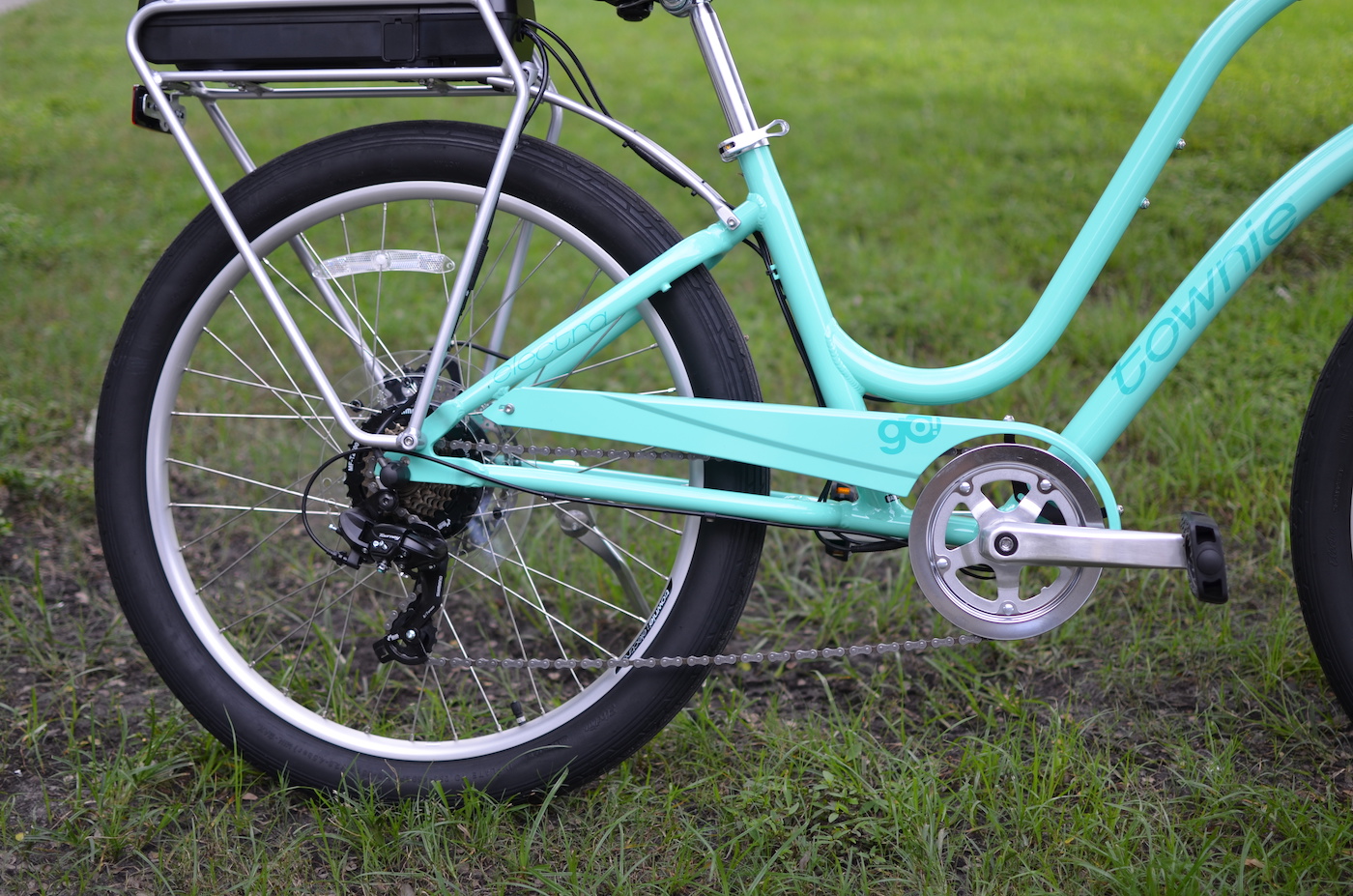 Review: $1,499 Townie Go! 7D e-bike is a fun, attractive electric beach ...