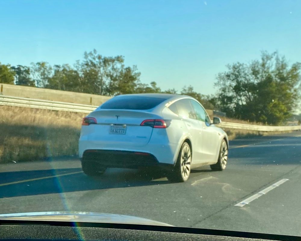 Tesla Model Y prototype spotted with unreleased Model 3 unveil wheels ...