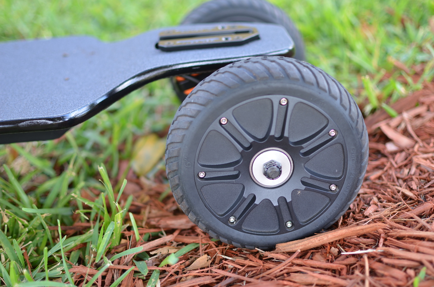 Backfire Ranger X2 review: you need the new all terrain electric skateboard