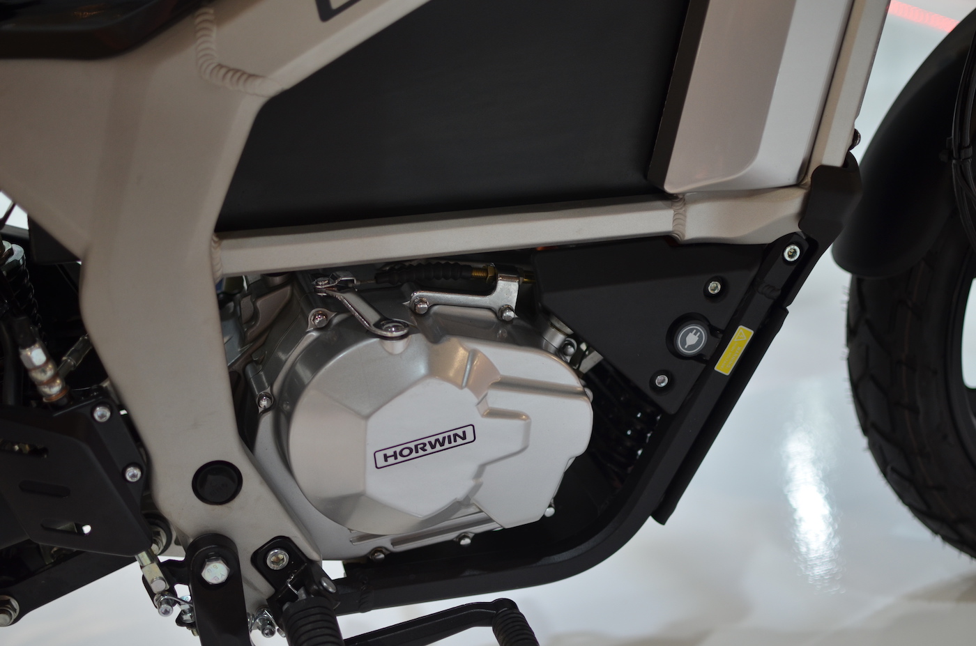 Horwin CR6 Pro 65 MPH electric motorcycle launched at EICMA