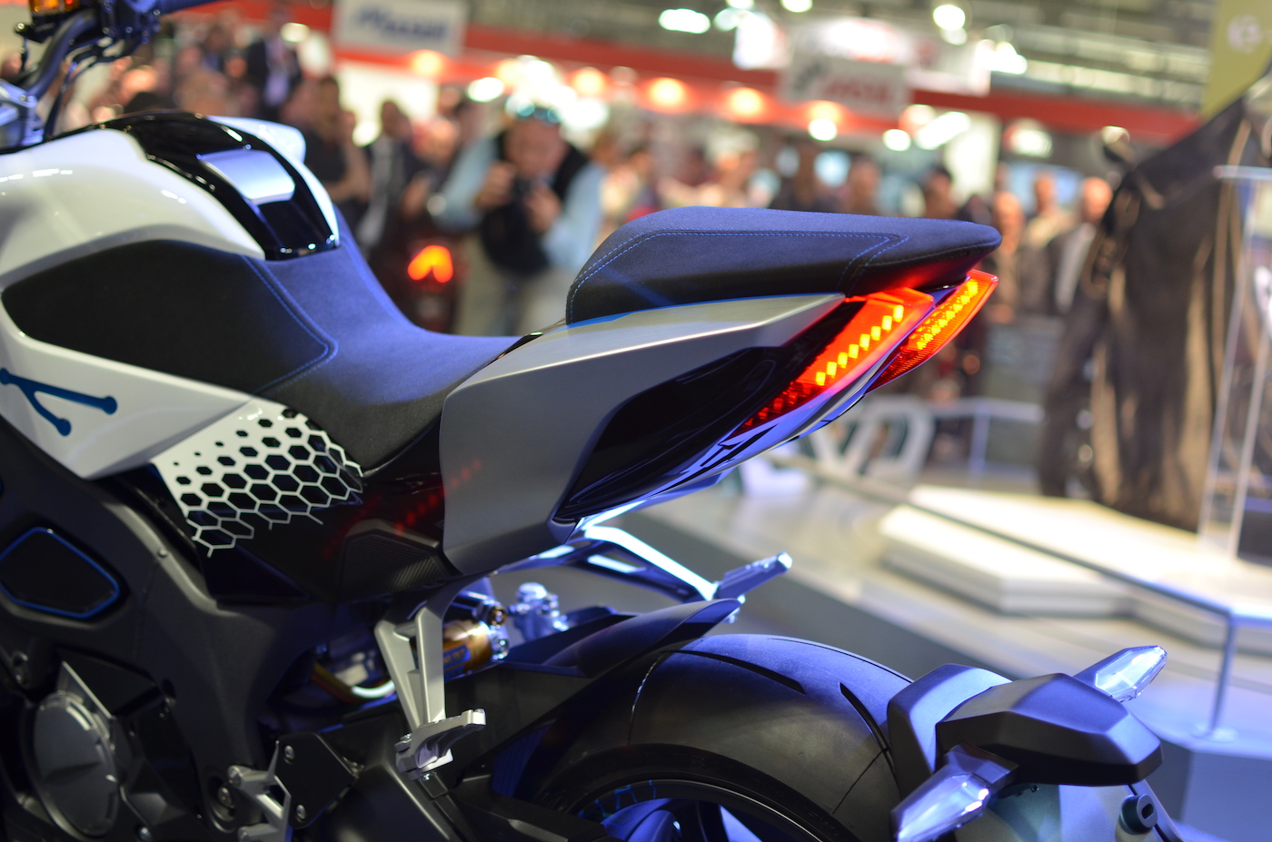 KYMCO RevoNEX unveiled: 120 MPH electric motorcycle with 6-sp shifter