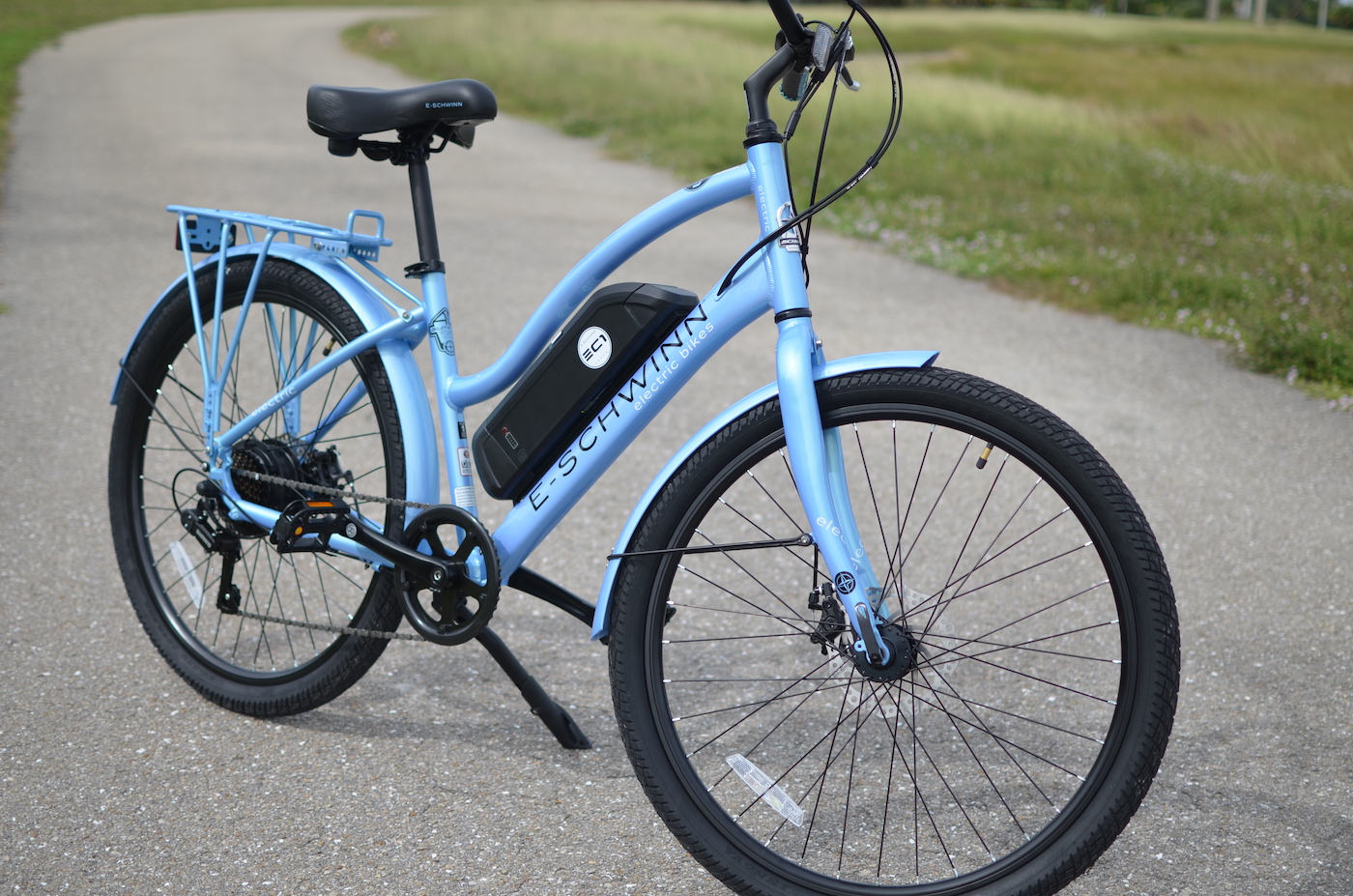 Schwinn EC1 electric bicycle review: a fun and comfortable e-cruiser!