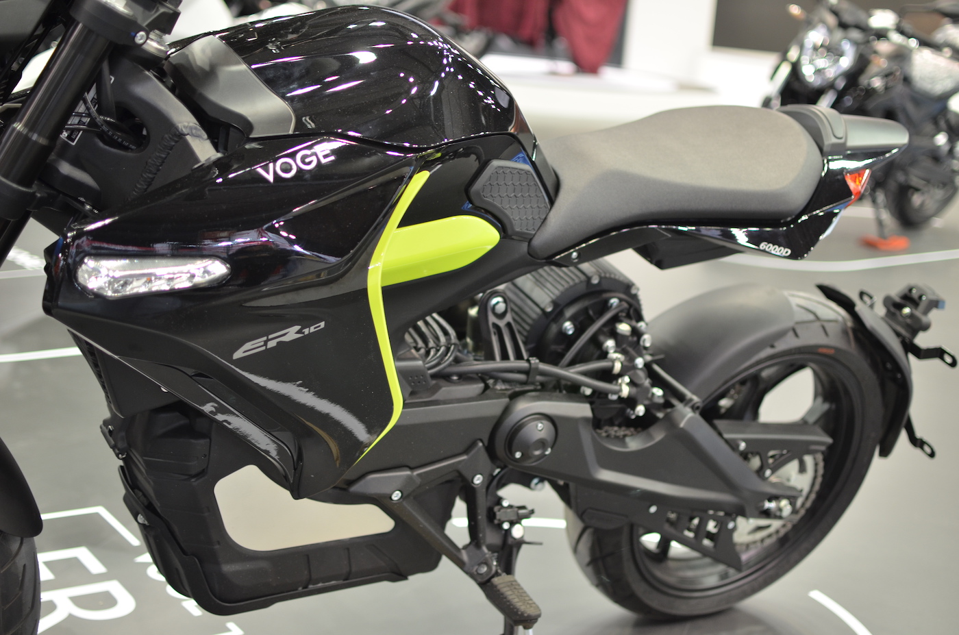 VOGE ER 10 electric motorcycle - Is this 62 mph e-bike a 250cc killer?