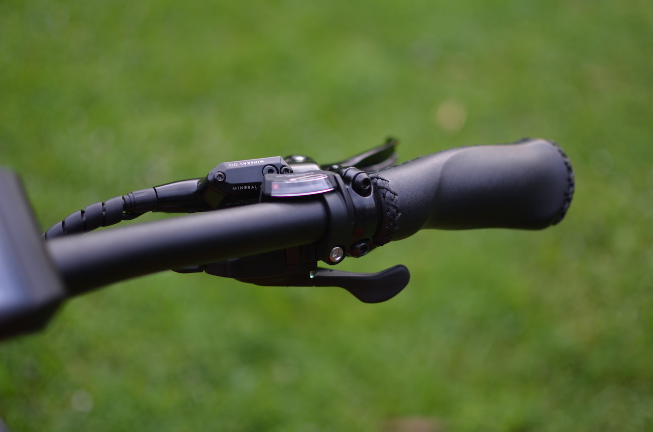 Review: 32 mph Super Monarch AWD full suspension dual battery e-bike ...