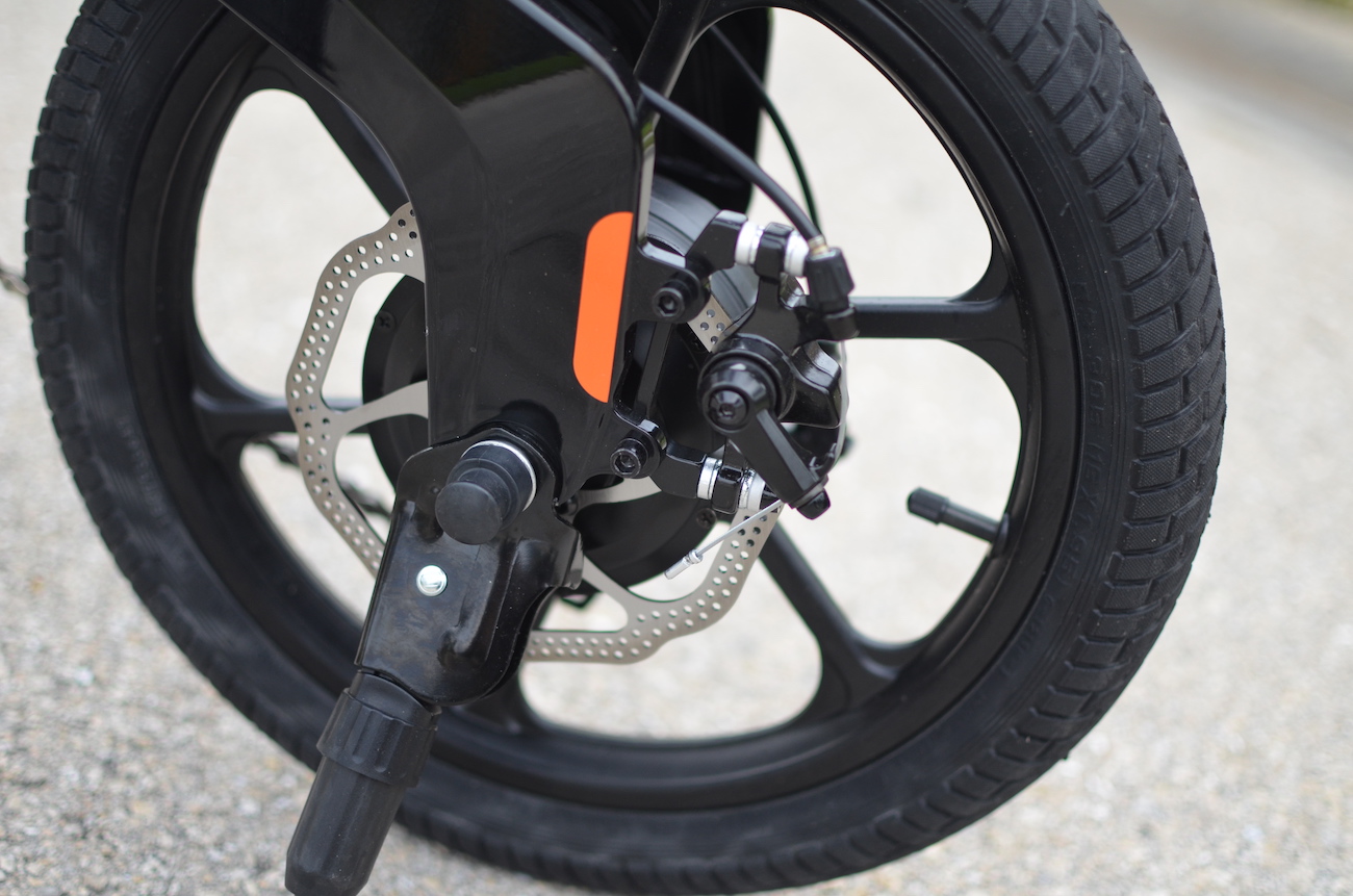 Review: Swagtron's $699 EB7 Plus electric bike is ready for the urban ...