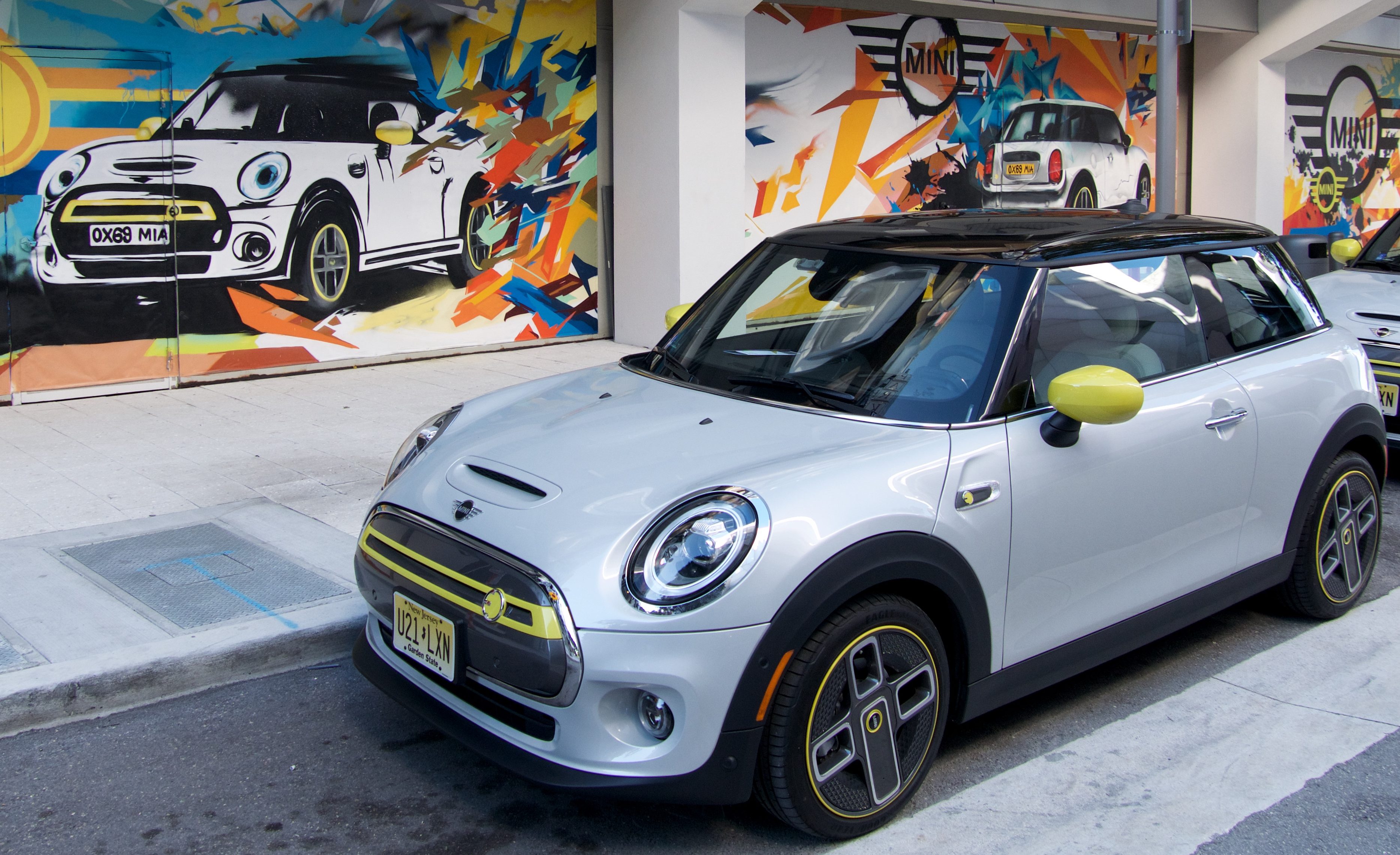 Electric Mini Cooper SE review — lots of fun for not a lot of money ...