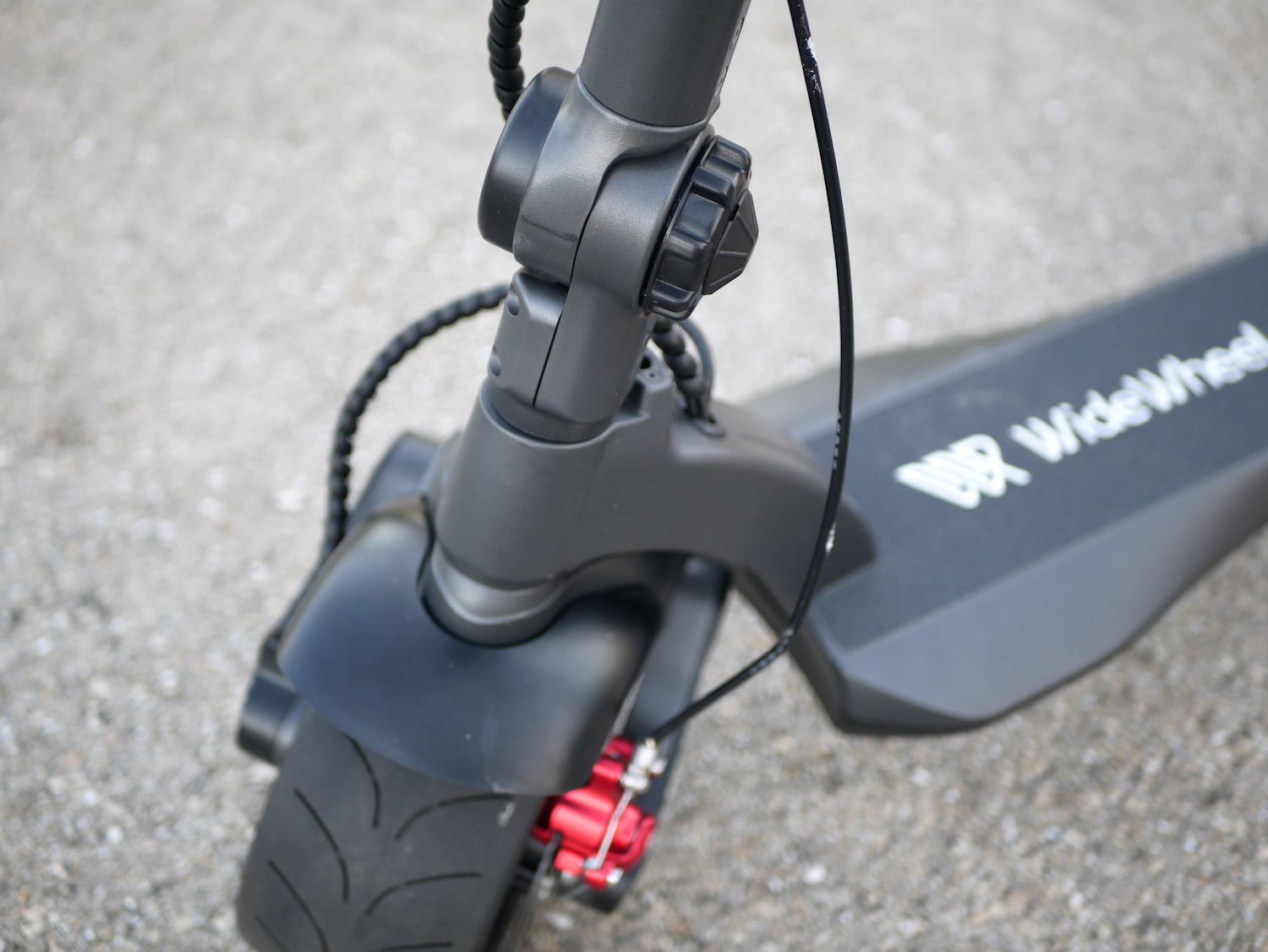 WideWheel Pro electric scooter is a 1,000W and 26 MPH joyride