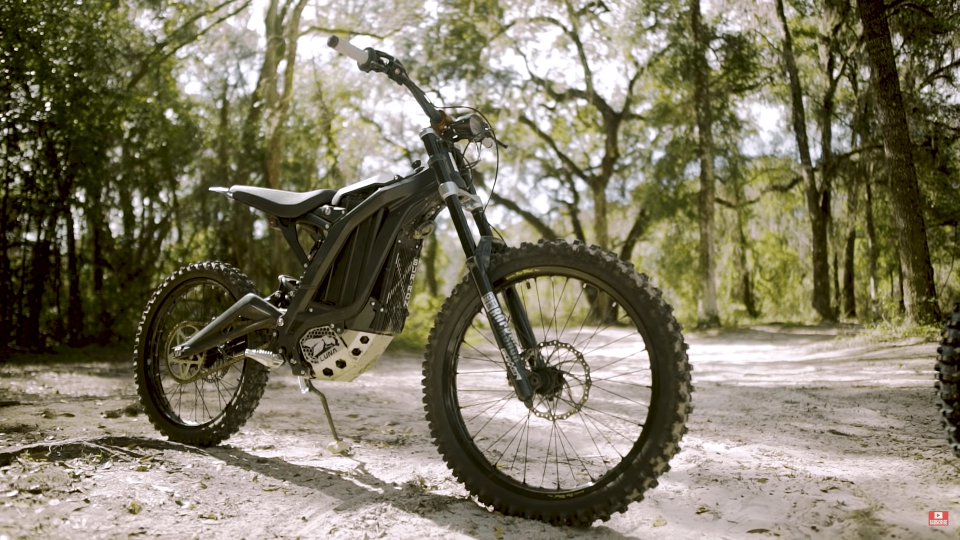 Watch electric Sur Ron race a 5x as powerful gas dirt bike and... place ...