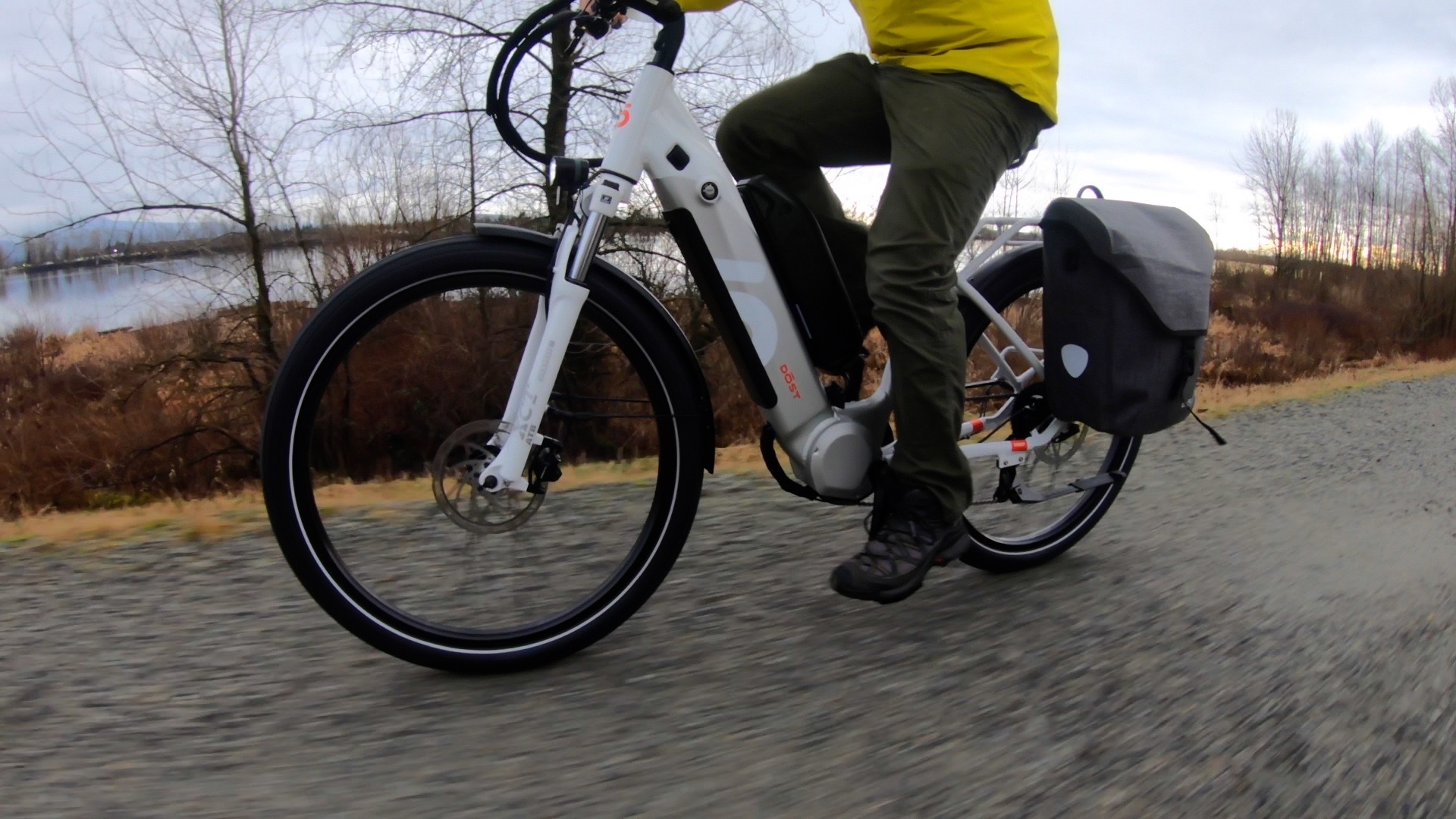 Review: Dōst e-bikes tout 120 miles of comfort | Electrek