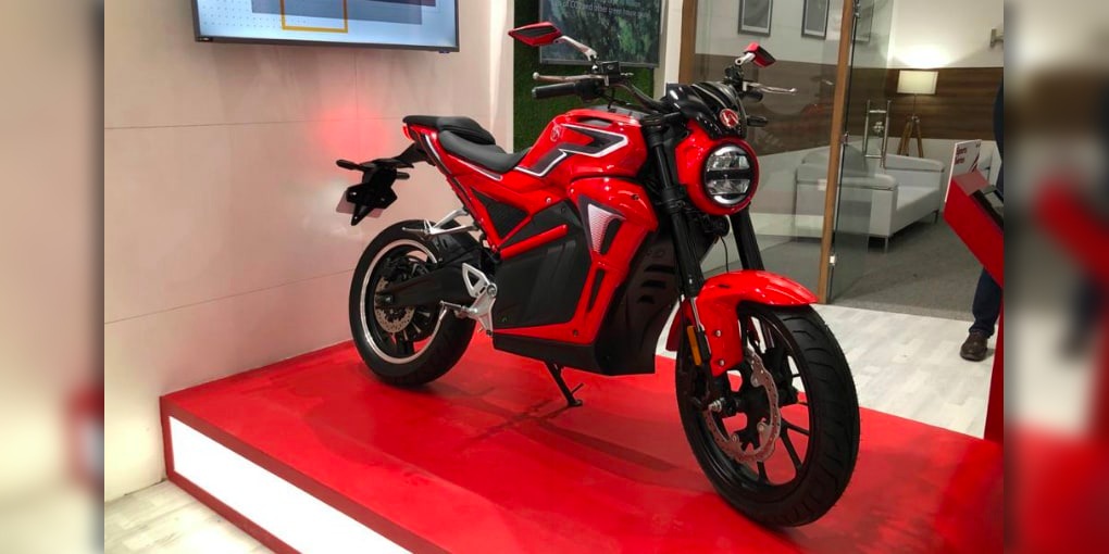 Hero's AE-47 electric motorcycle gets 53 MPH speed and 100 mile range