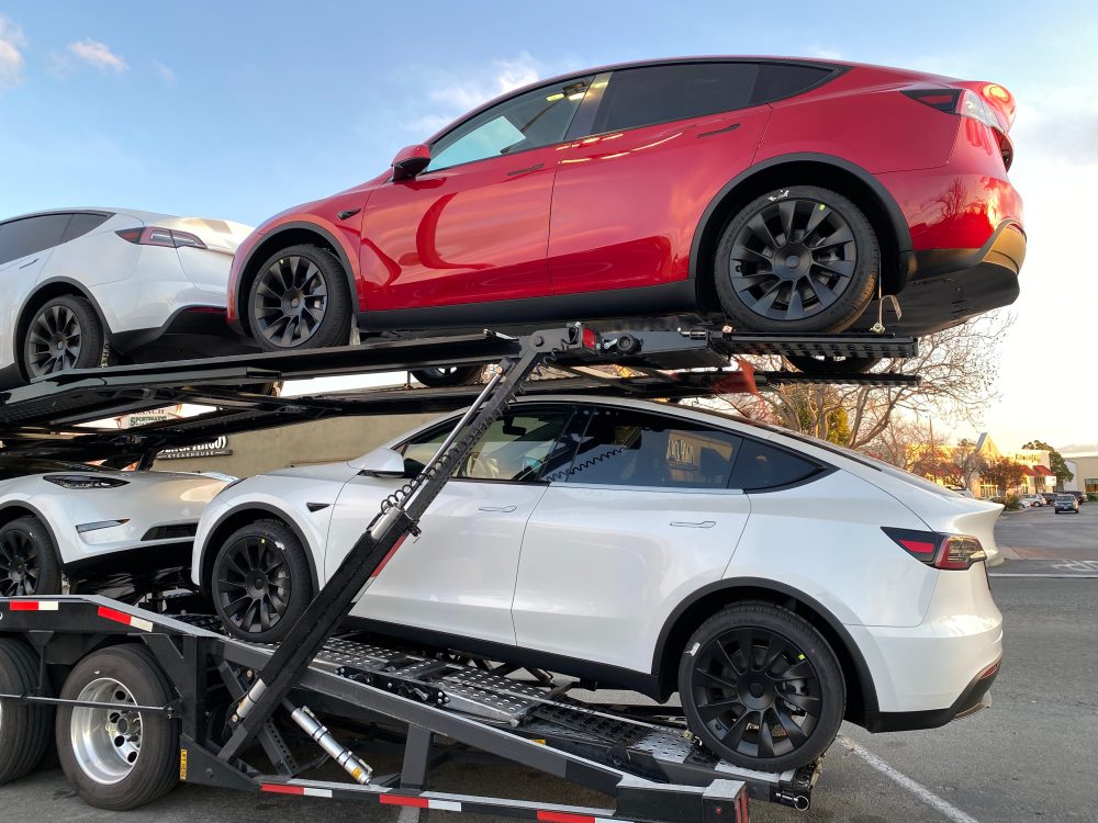 Tesla starts shipping Model Y truckloads out of the factory - Electrek