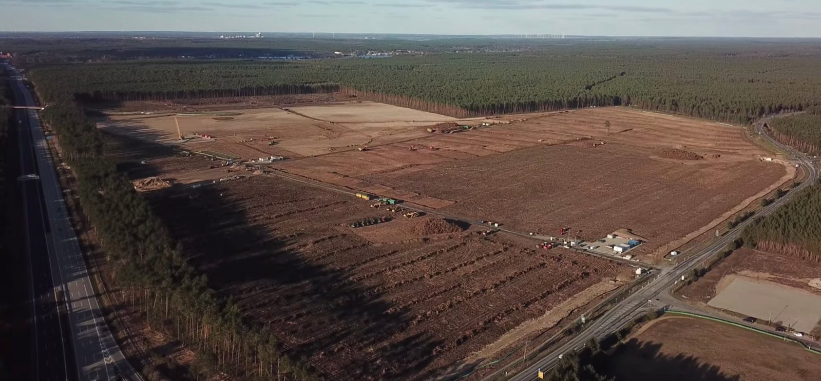 Tesla continues construction work at Gigafactory Berlin, drone video ...