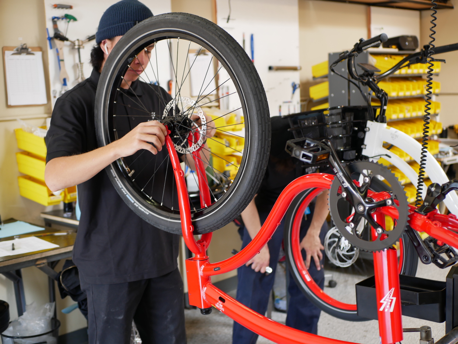 Electric bike company builds all their e-bikes in the US - here's how!