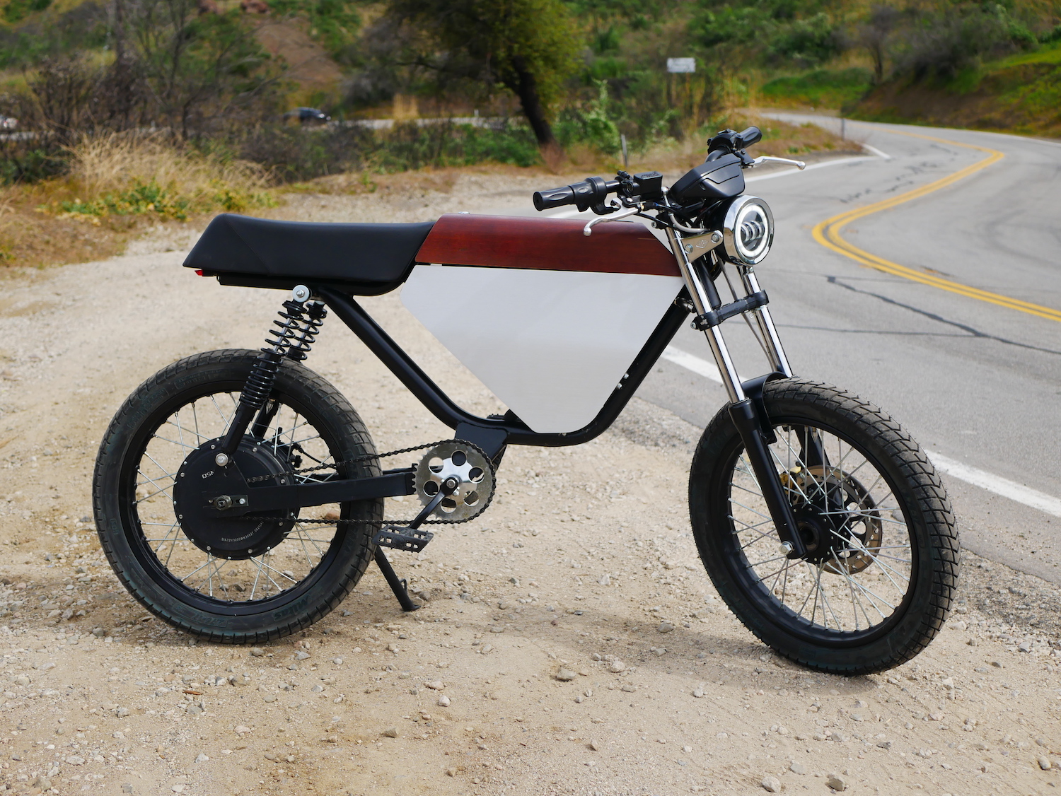 ONYX RCR First ride: Flying fast on this 60 mph electric moped