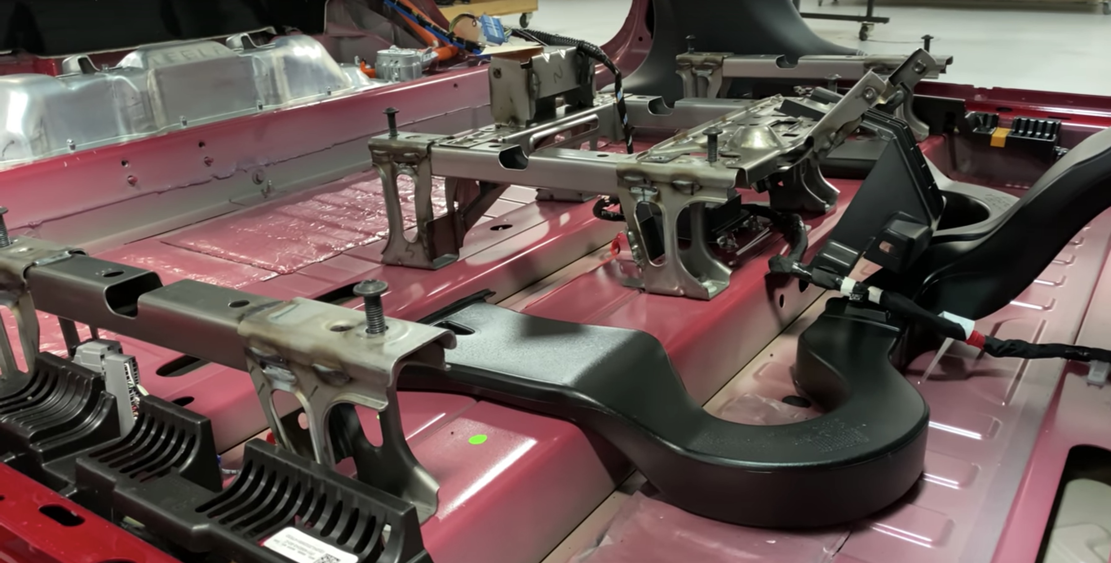 Tesla Model Y teardown: shows some great improvements over Model 3 ...