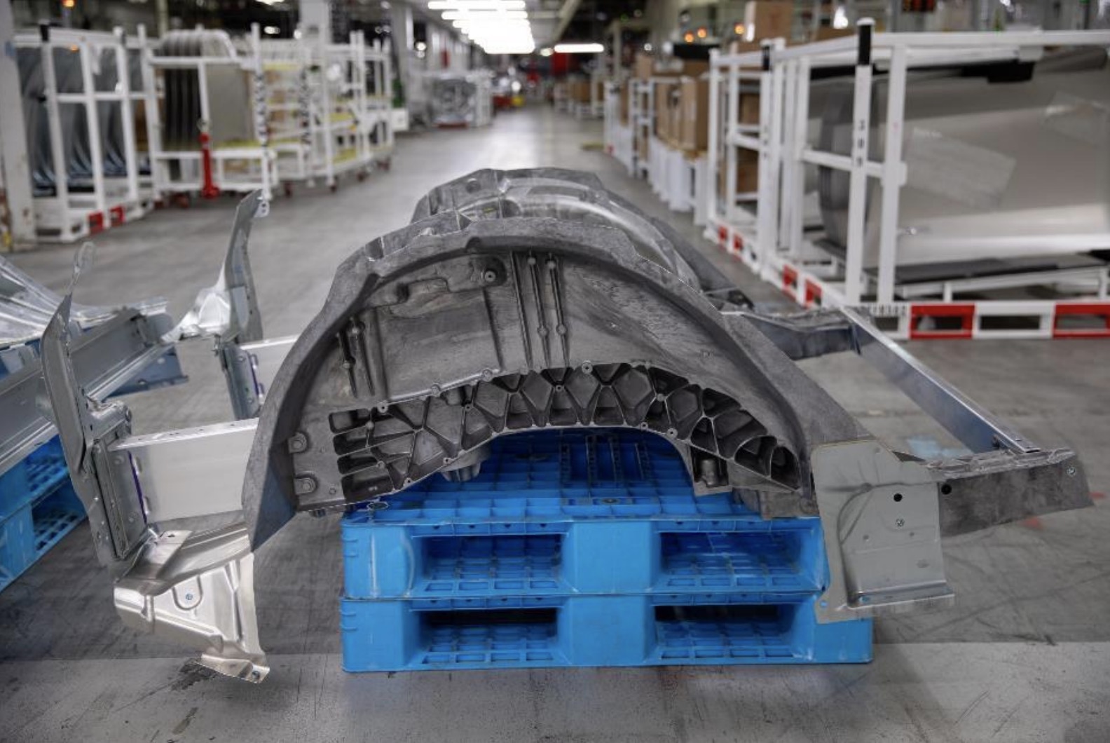 Tesla starts production of Model Y with massive single-piece rear ...