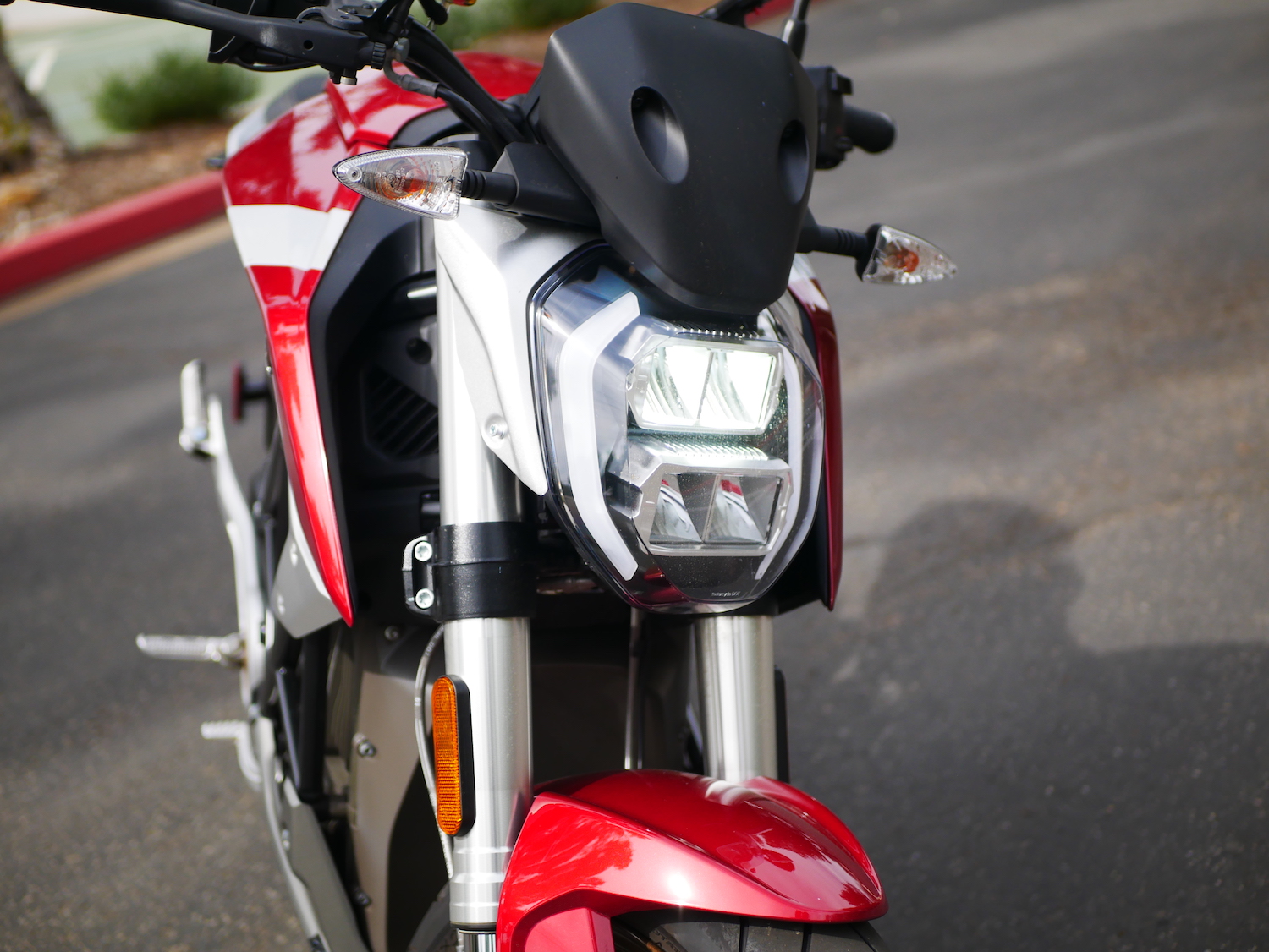 Zero SR/F electric motorcycle review: Ratcheting up the power and torque!