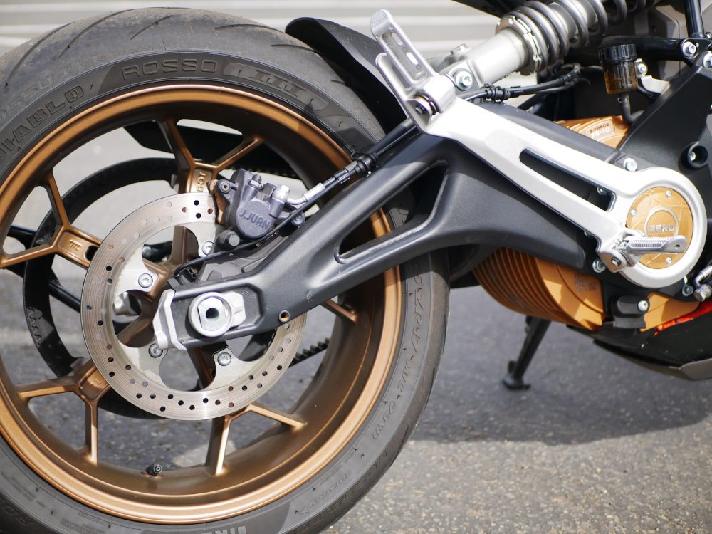 Zero SR/F electric motorcycle review: Ratcheting up the power and torque!