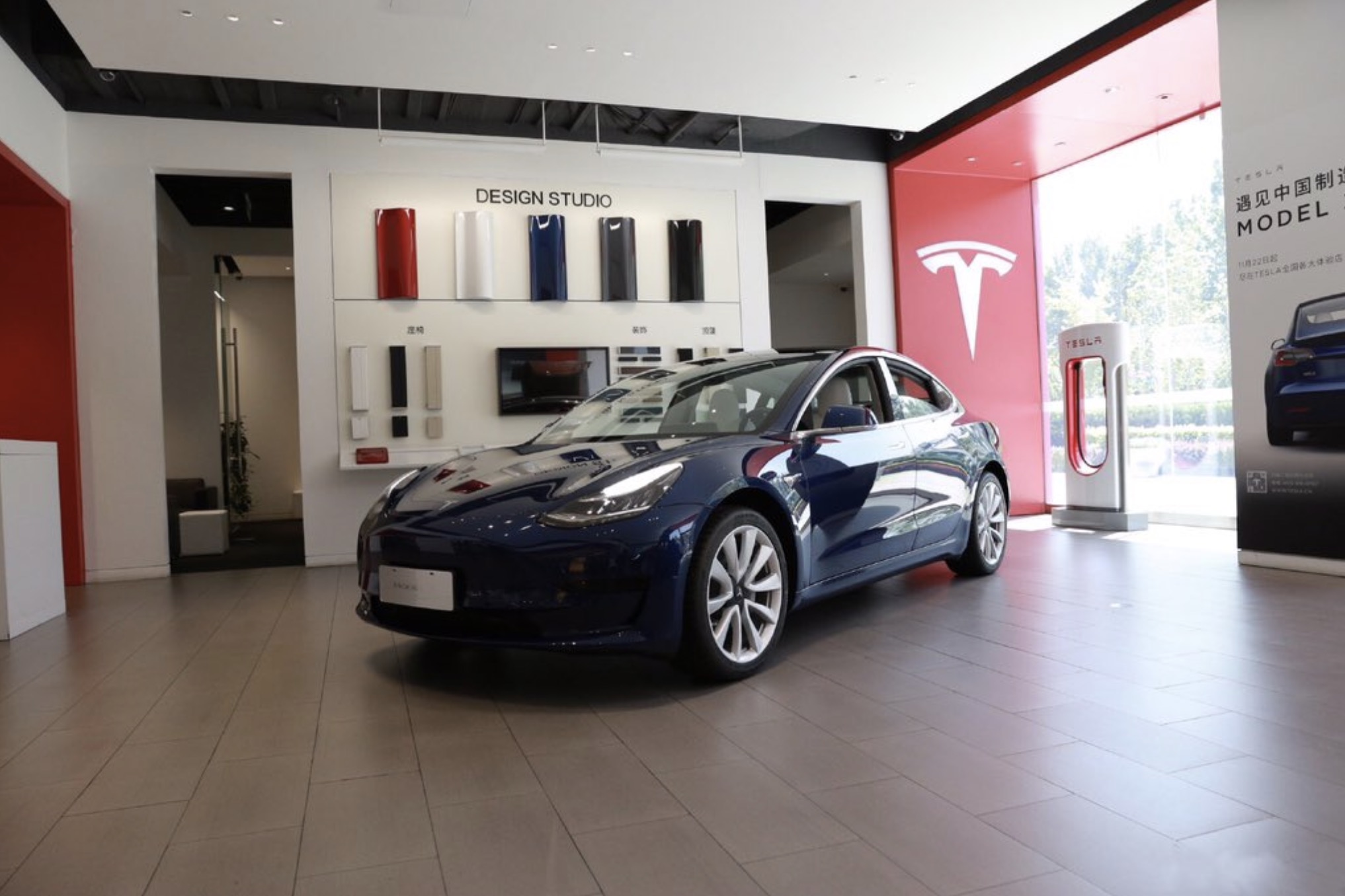 Tesla updates Model 3 interior to match Model Y features | Electrek