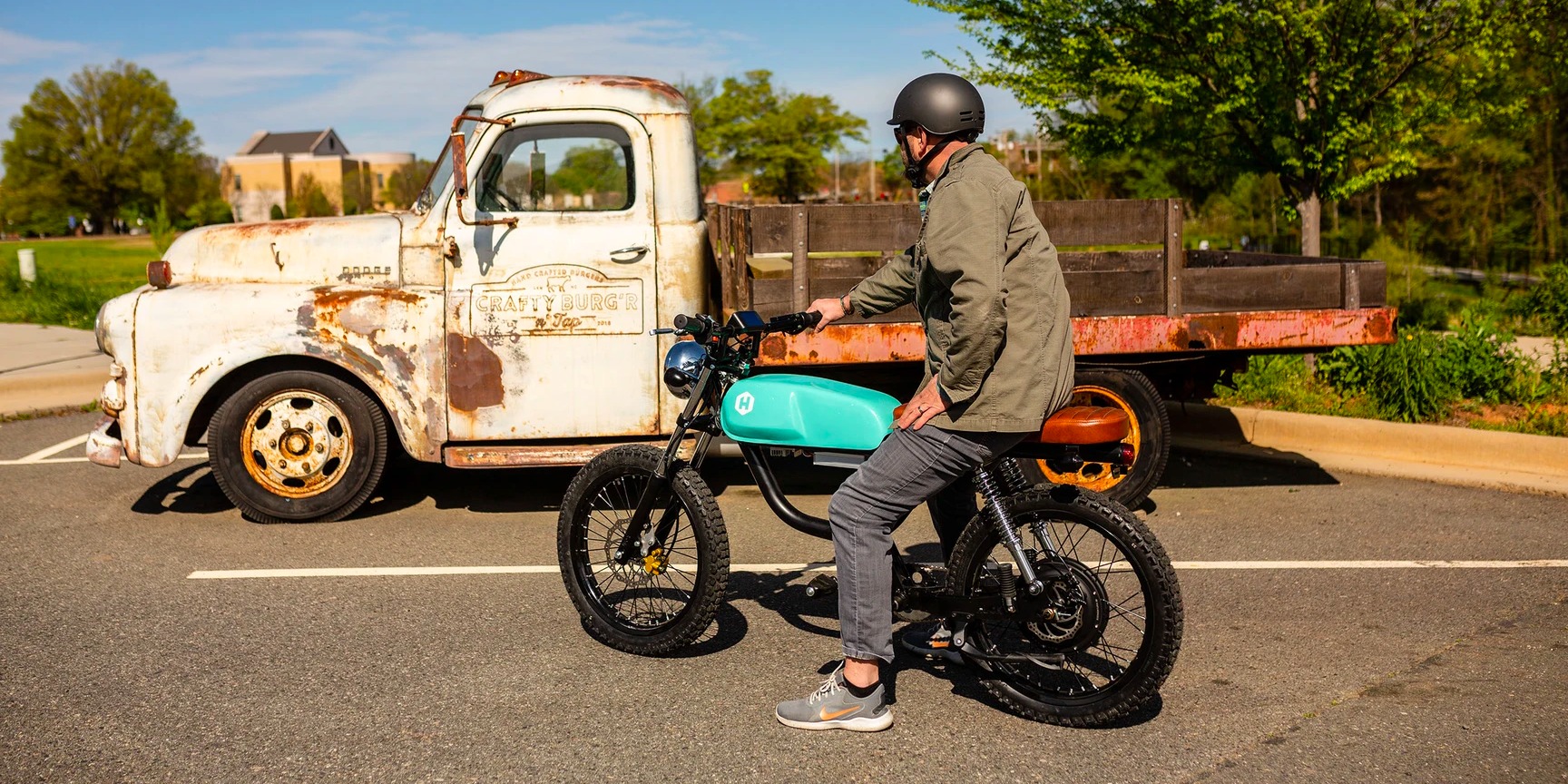 Huck Stinger begins production as powerful US-built electric moped