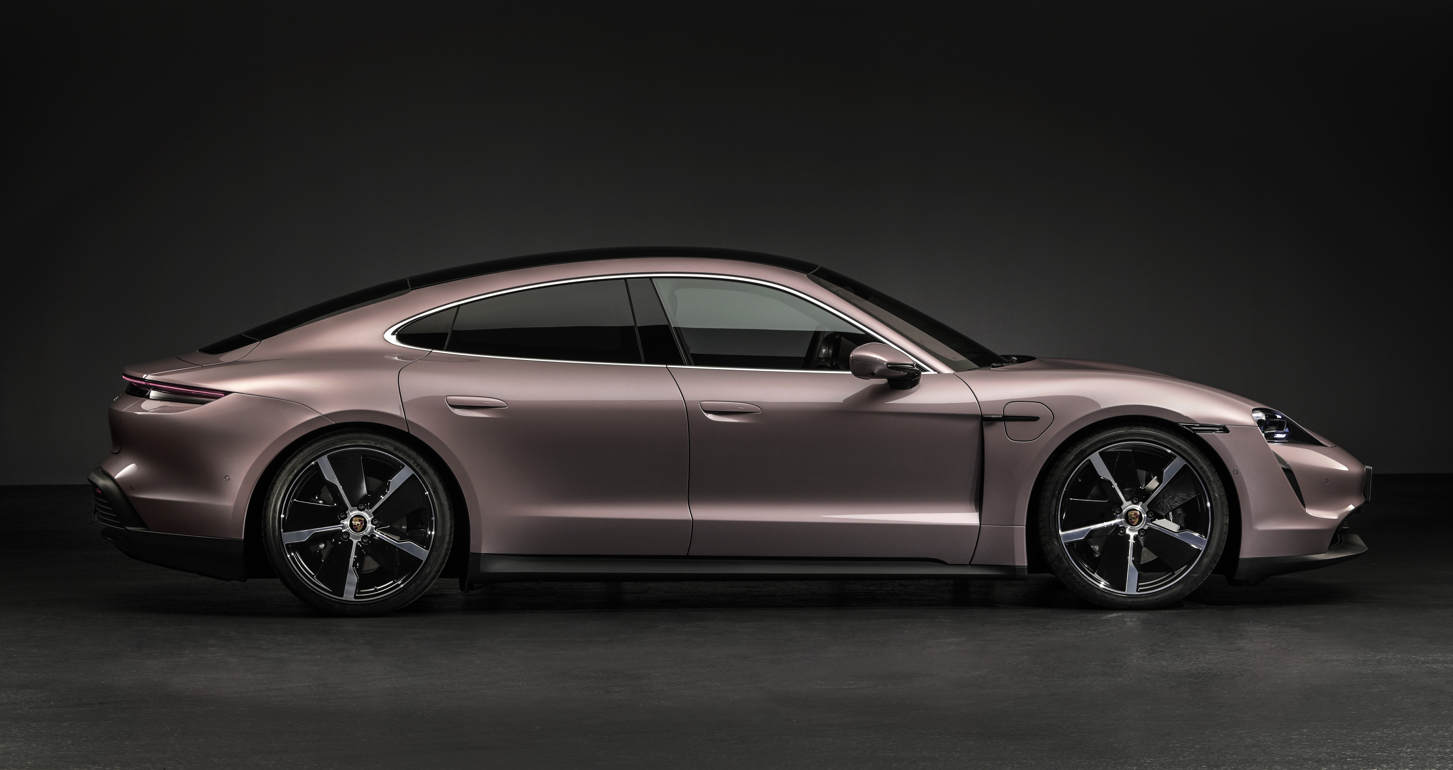 Porsche Taycan RWD makes China debut w/489km of NEDC range, uncertain ...