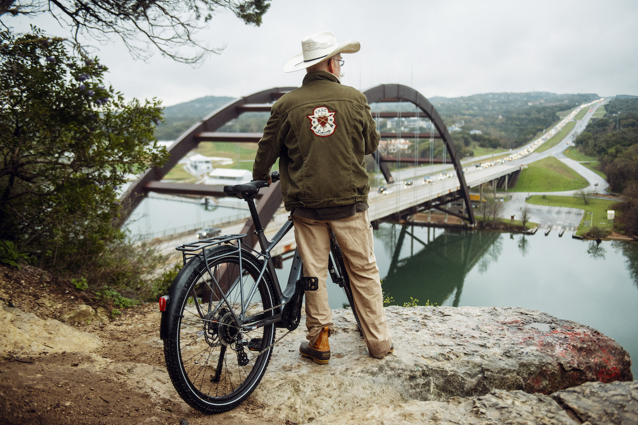 Charge bike company goes 100% electric with fold-flat e-bikes | Electrek