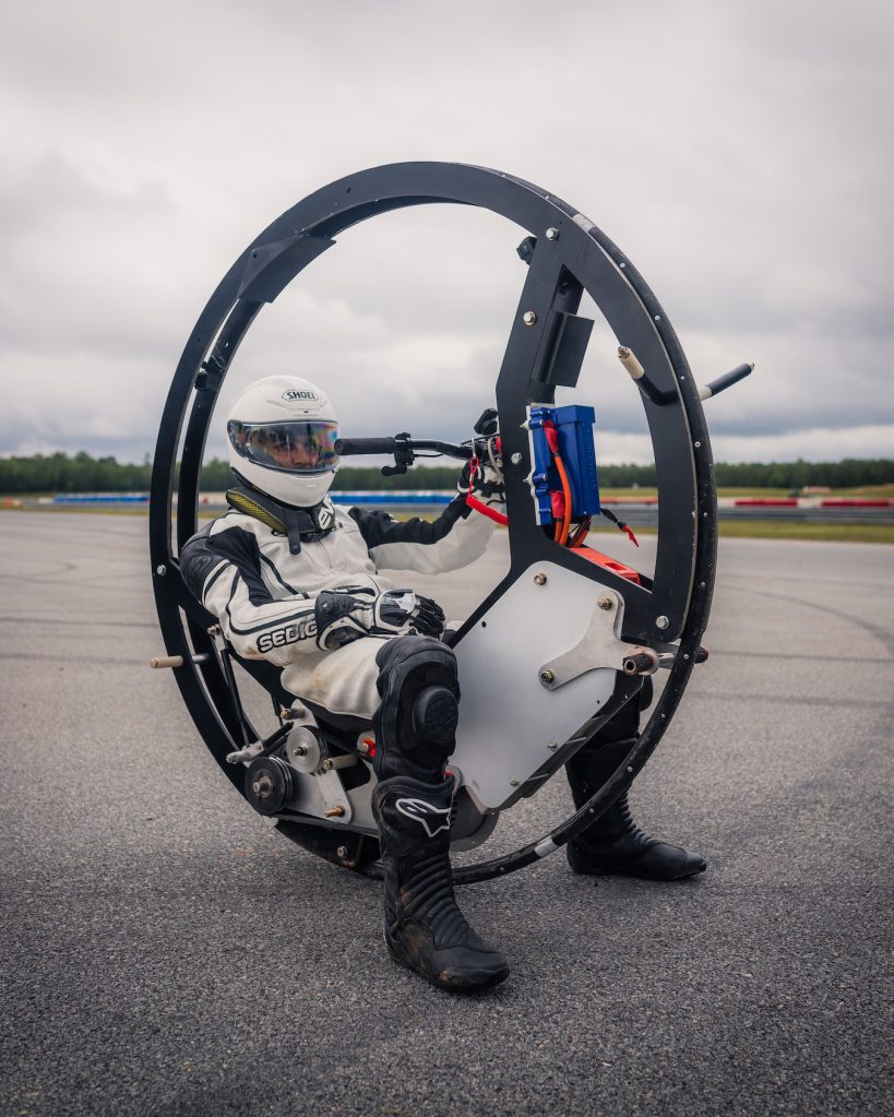 Electric monowheel designed for 70+ MPH hopes to break world record
