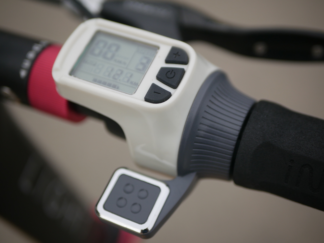 Inokim Light 2 electric scooter review: The reason this scooter costs more