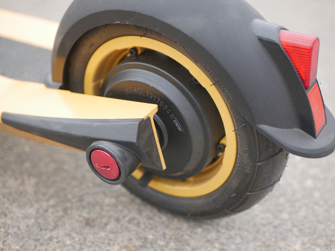 Inokim Light 2 electric scooter review: The reason this scooter costs more